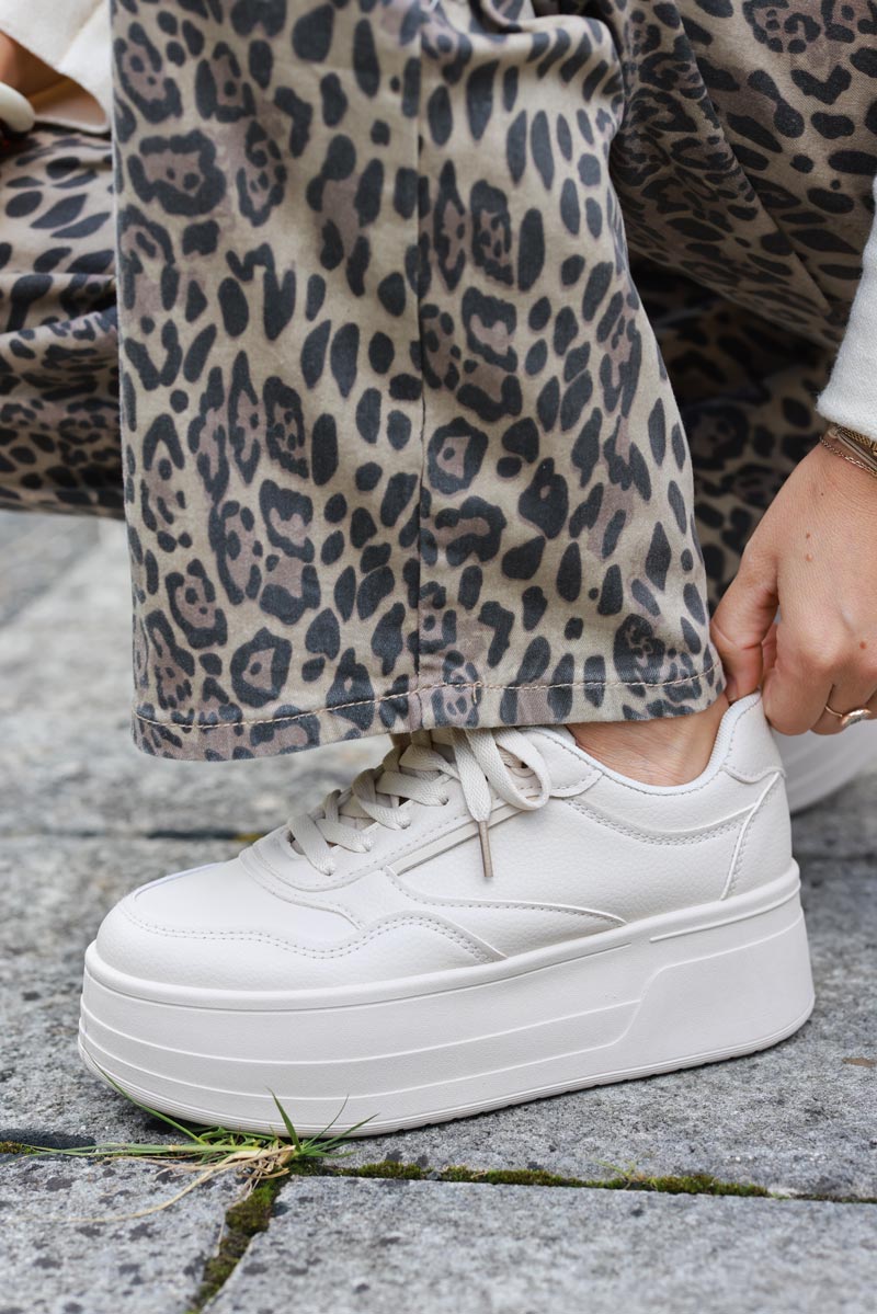 Ashley Beige Platform Trainers - Horizons Lointains